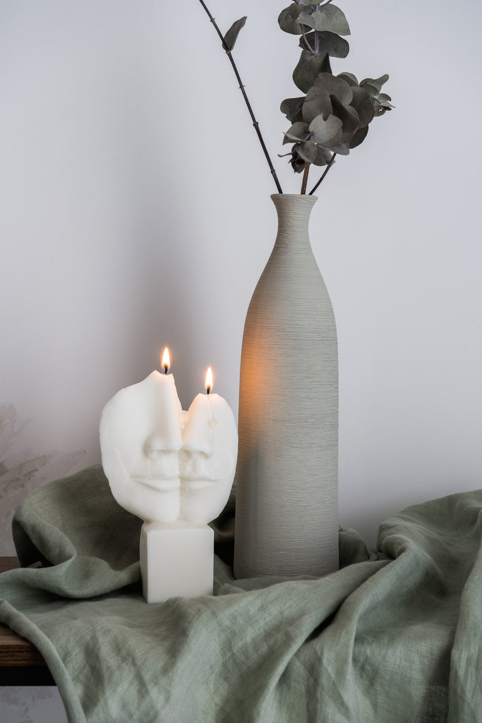 Premium & Luxury Handcrafted Candles Dubai | VERO Candles