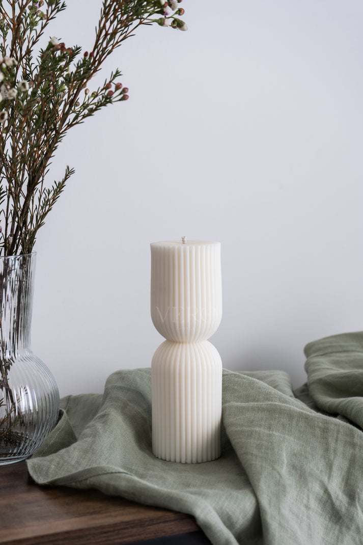 The Ribbed Hourglass – VERO Candles